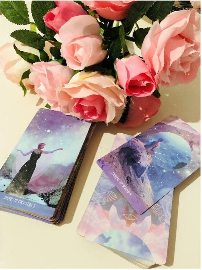 How To Become a Confident Tarot Reader (Explained) - Tarot Institute
